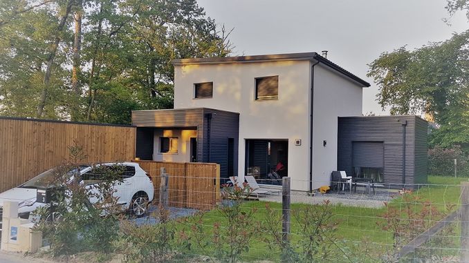 Maison contemporaine à étage à Haute Goulaine (44115) - Natilia